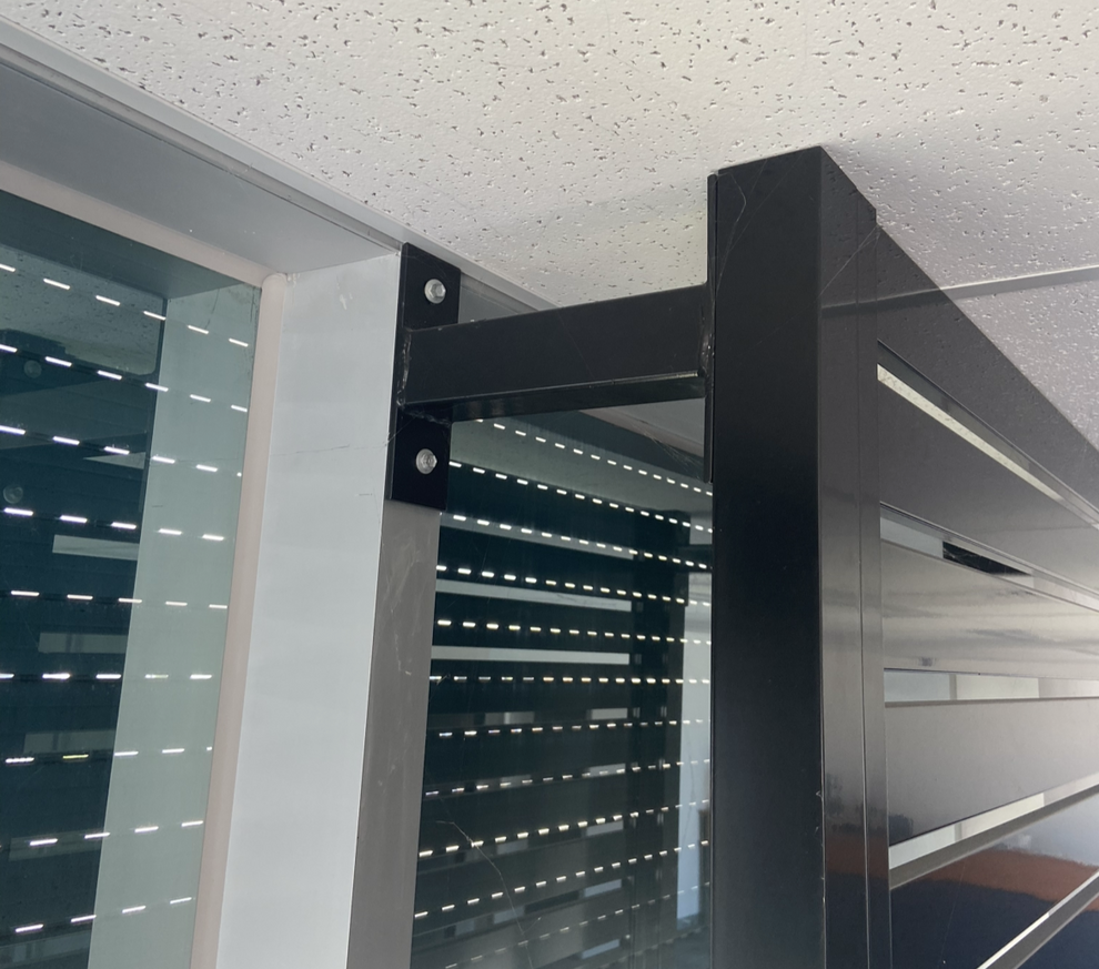 Privacy Screen Wall Bracket – Alumatin Screens